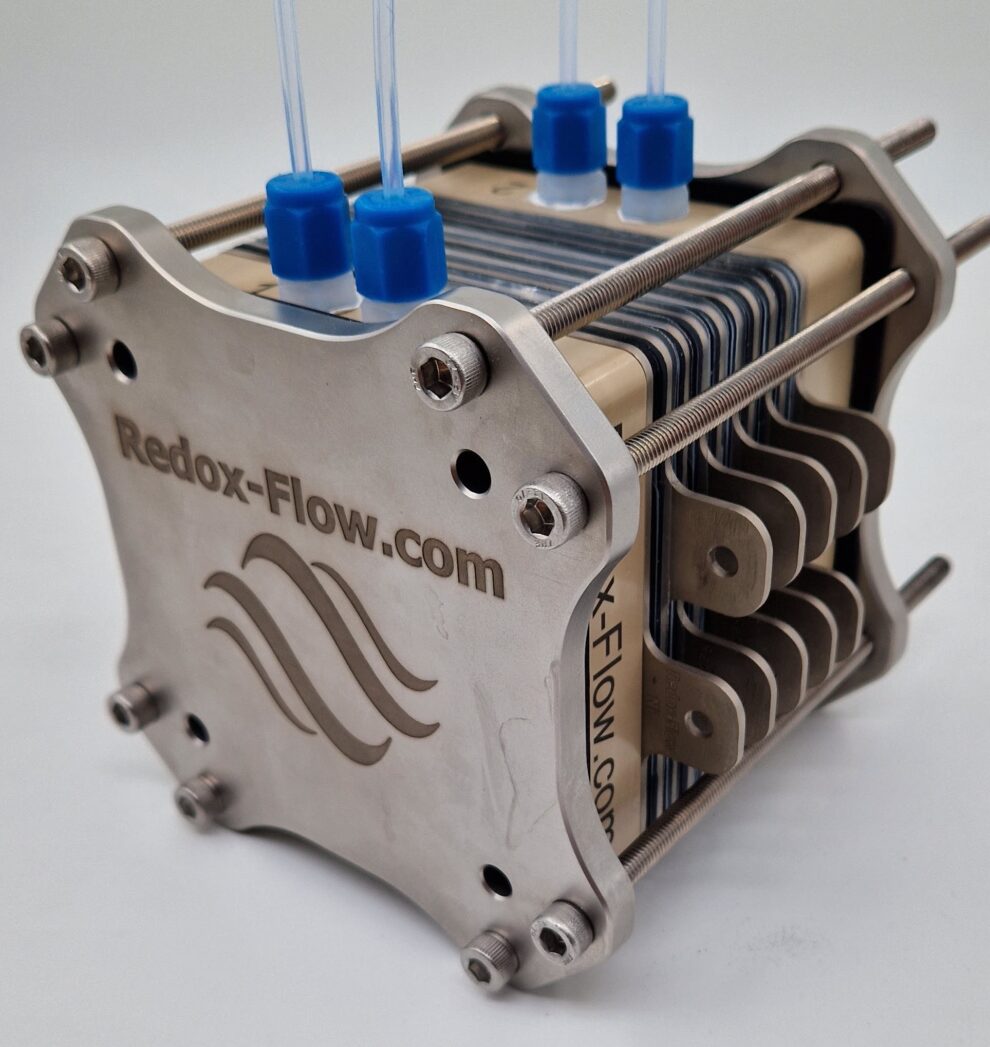 R&D for Electrochemistry in Flow - Flow Batteries, Electrolysis