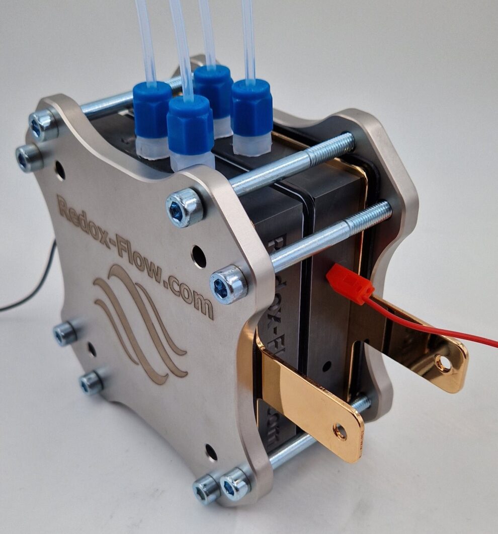 How a Flow Battery Works - Redox Flow