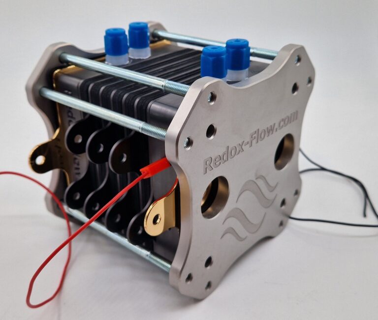 How a Flow Battery Works - Redox Flow