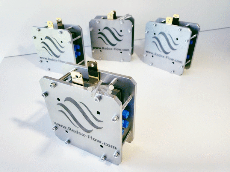 How a Flow Battery Works - Redox Flow